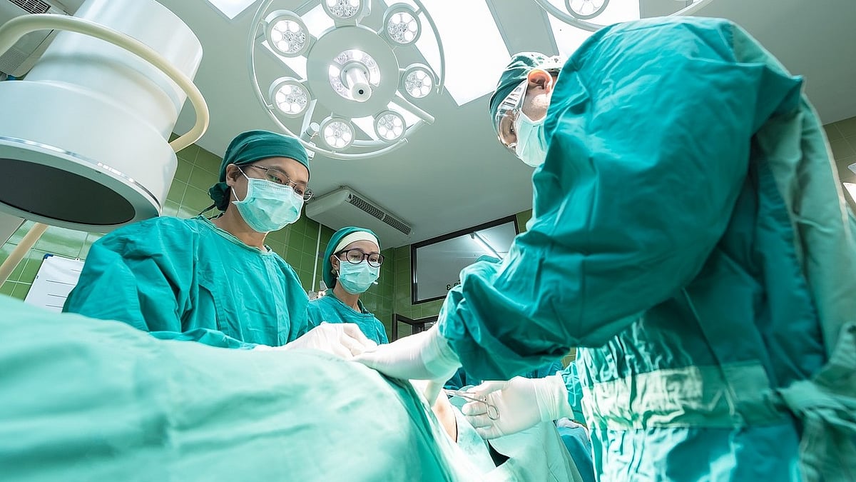 Yemeni man with stomach tumor weighing 10.3 kg gets new lease on life ...