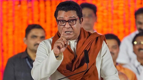 NCP demands FIR against Raj Thackeray over attack on Amol Mitkari’s car ...