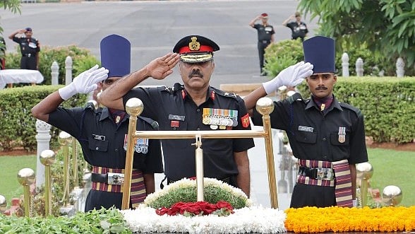 Major General V T Mathew takes charge as GOC for Karnataka and Kerala ...