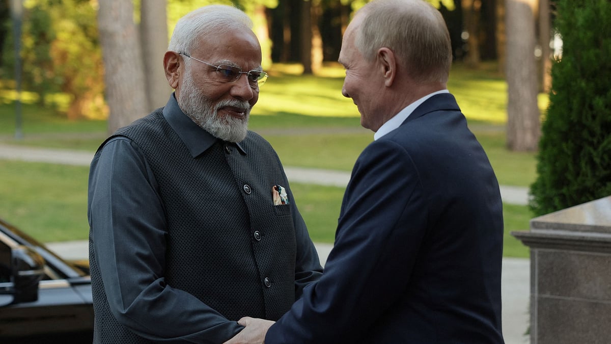 Modi in Russia: PM enjoys tea with Putin at his home, takes golf cart ride