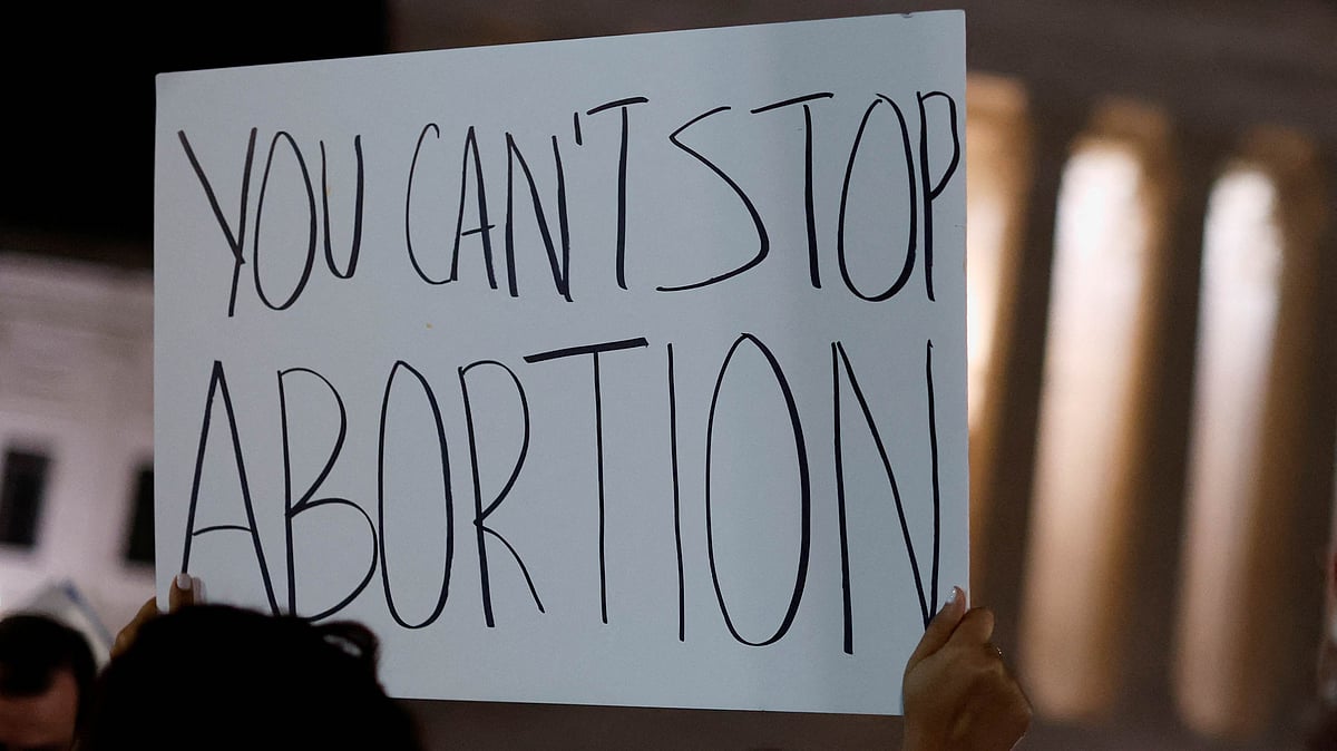 Missouri judge rules that abortion ballot measure is invalid