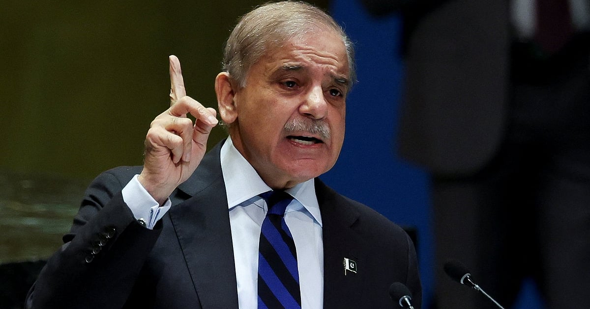 Pakistan Cabinet Approves Controversial Constitutional Amendment Bill