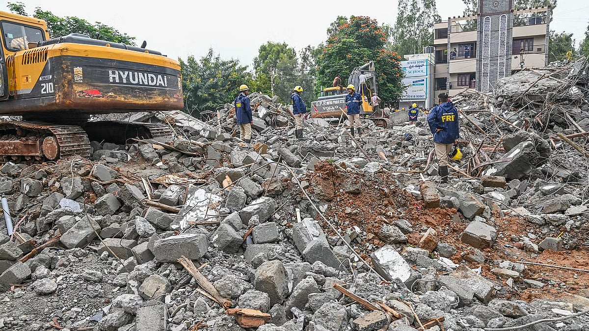 Ruins of a systemic collapse