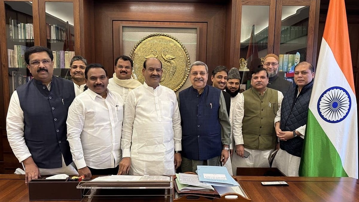 Opposition MPs meet Lok Sabha Speaker Om Birla over Waqf JPC term