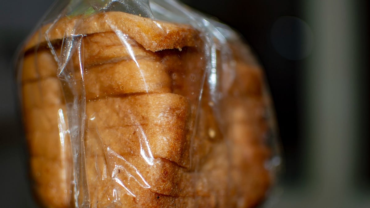 Bakers hike bread prices by Rs 3 in Thane's Badlapur due to rising raw ...