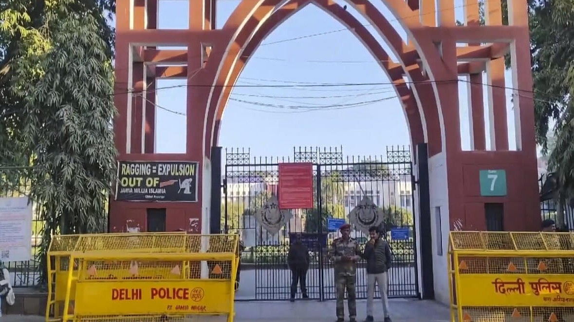 Campus Security Jamia Molestation: Jamia Student Molested Near Gate ...