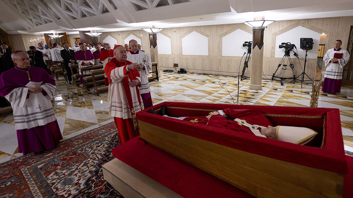 In Pictures: Pope Francis at Final Rest in Chapel of Casa Santa Marta
