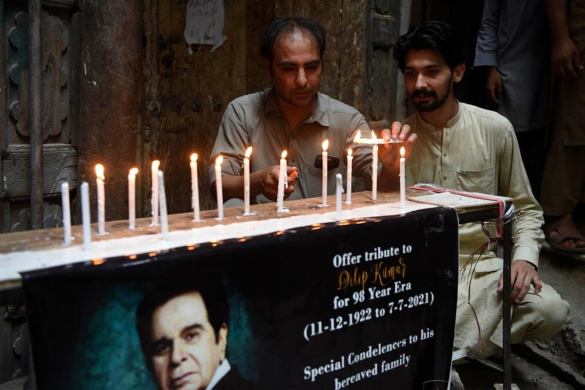 RIP Dilip Kumar: Veteran actor's mortal remains laid to rest with full ...