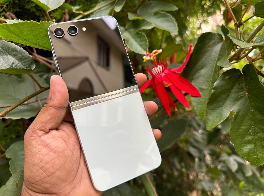 Galaxy Z Flip5 review: Getting close to perfection