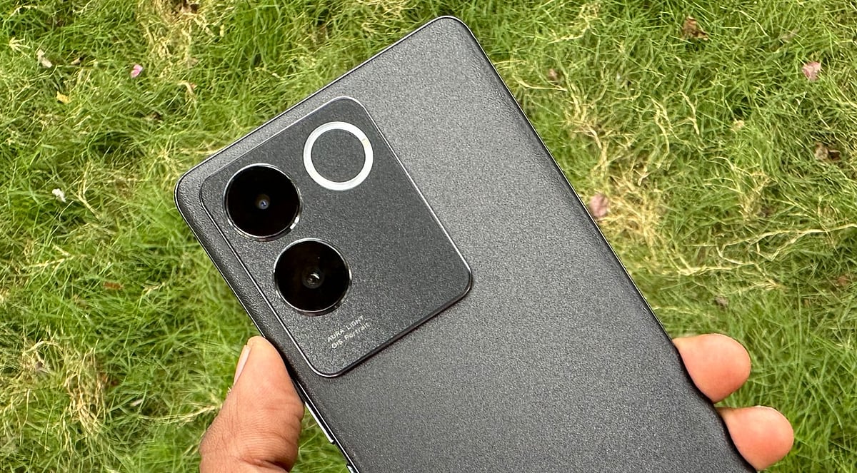 iQOO Z7 Pro 5G review: Reliable mid-range phone with stylish design