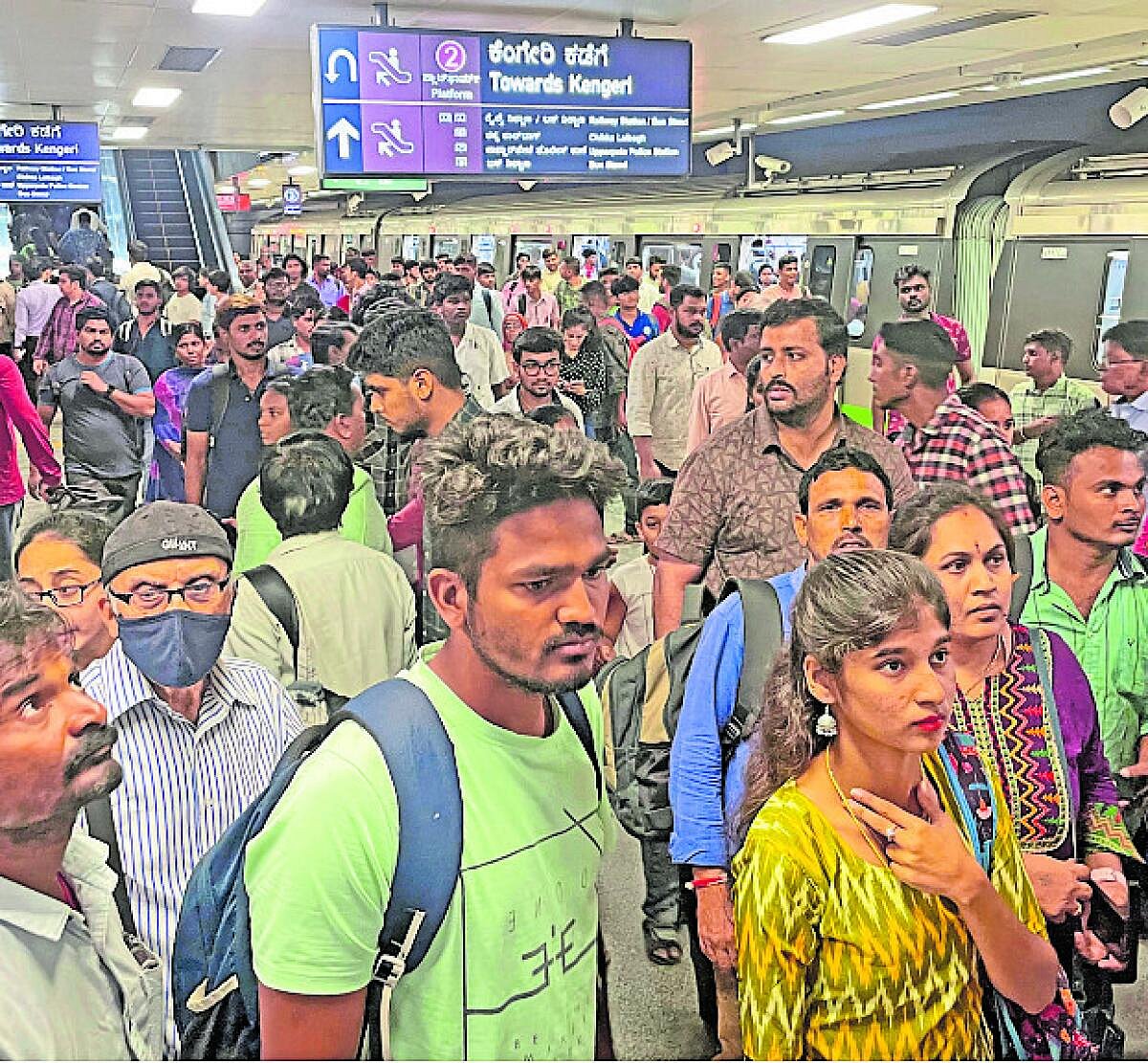 Emergency vehicle breakdown causes big metro disruption