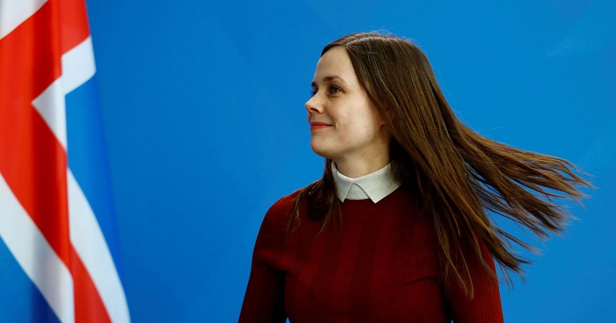 Icelandic Women Including Pm On 24 Hour Strike Over Gender Inequality