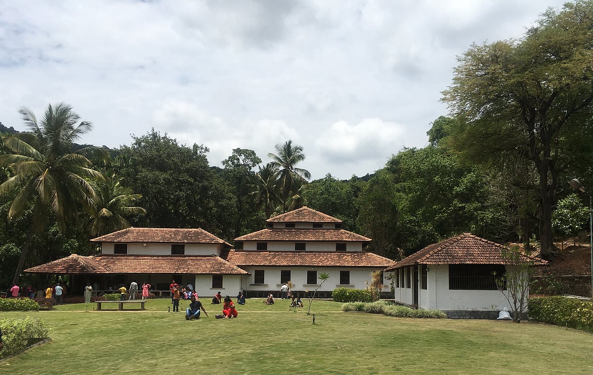 Reminiscences on Rashtrakavi