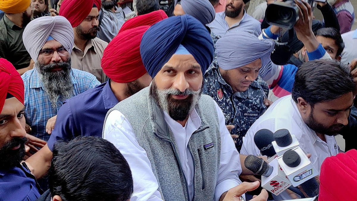 SAD leader Bikram Singh Majithia appears before SIT in drugs case