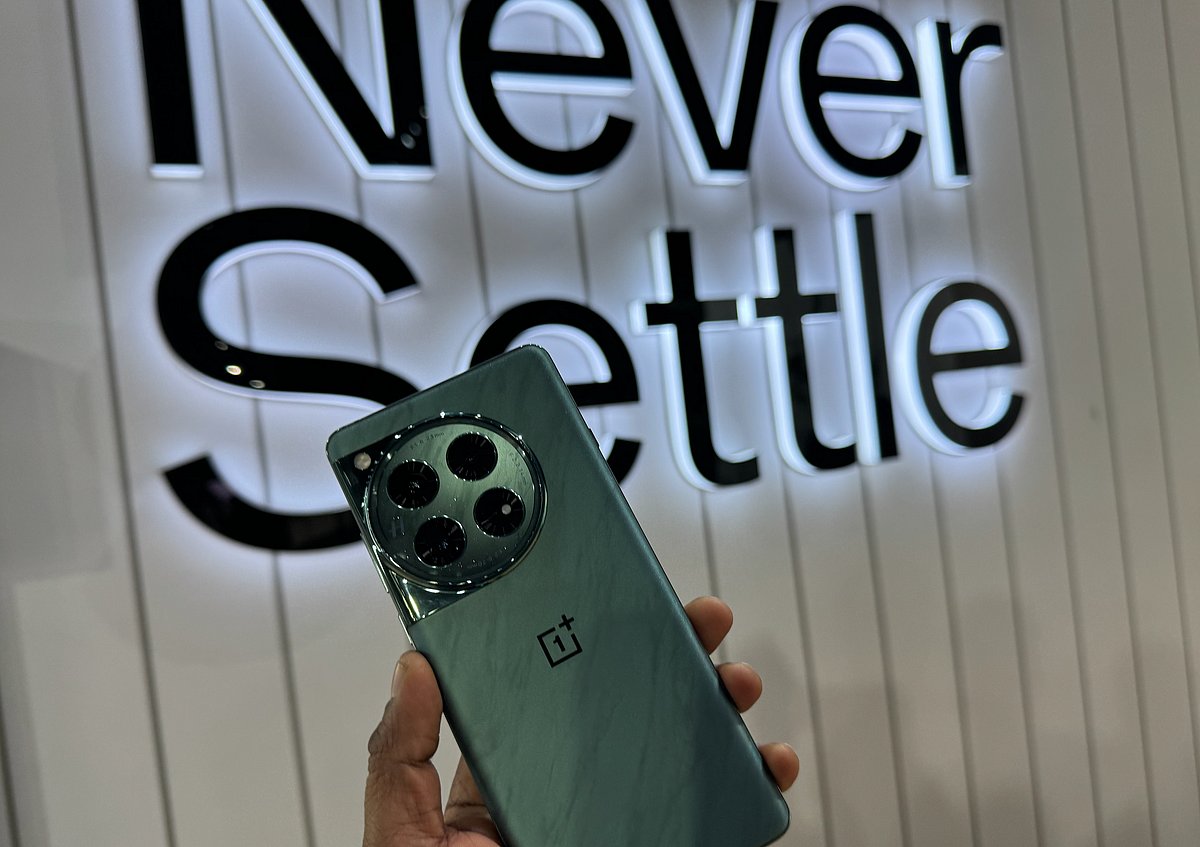 OnePlus 12,12R, Buds 3 series launched in India