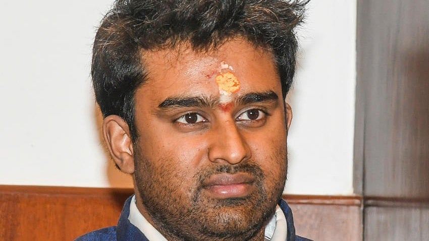 Suraj Revanna calls on DK Shivakumar; downplays meet, says 'nothing ...