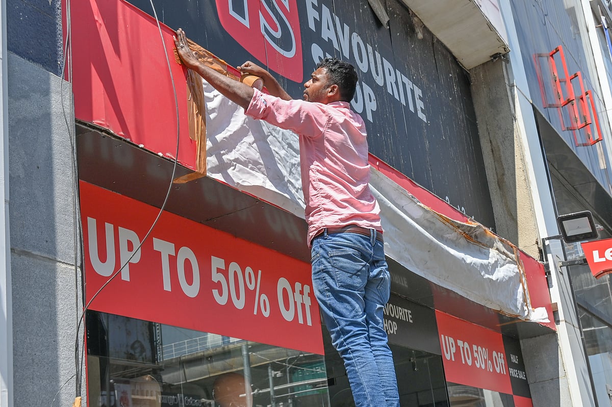 Bengaluru traders fear 'violent' enforcement of 60% nameboard display rule