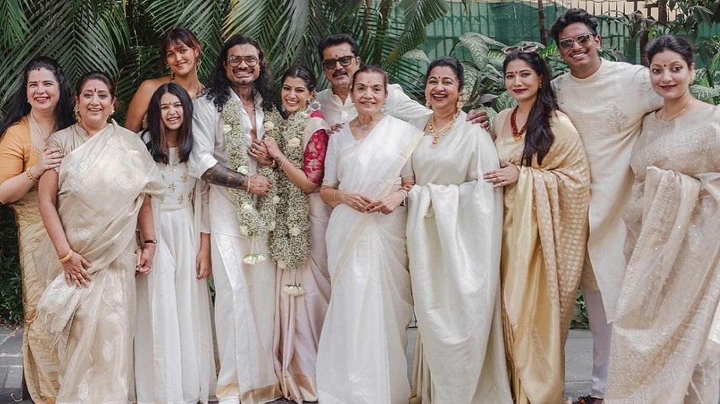 Varalaxmi Sarathkumar Engaged to Art Gallerist Nicholai Sachdev ...