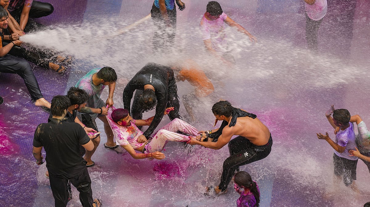 Holi 2024: India celebrates the festival of colours with great zeal