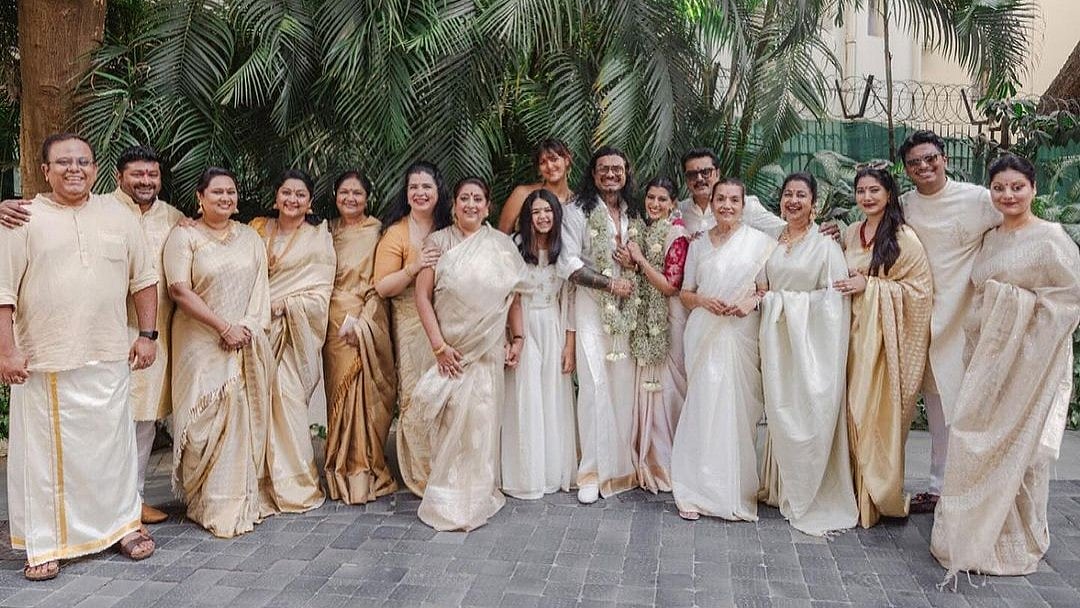 Varalaxmi Sarathkumar Engaged to Art Gallerist Nicholai Sachdev ...