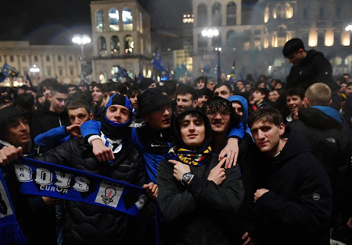 Inter Milan fans go berserk as I Nerazzurri clinch Serie A title with ...