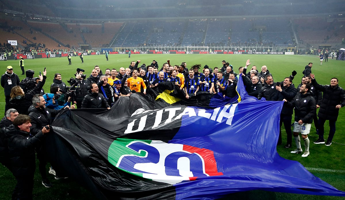 Inter Milan fans go berserk as I Nerazzurri clinch Serie A title with win over AC Milan