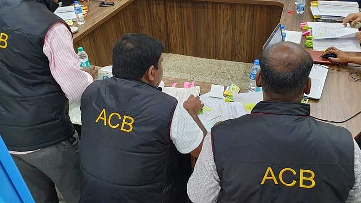 Telangana ACB arrest police officer for disproportionate assets