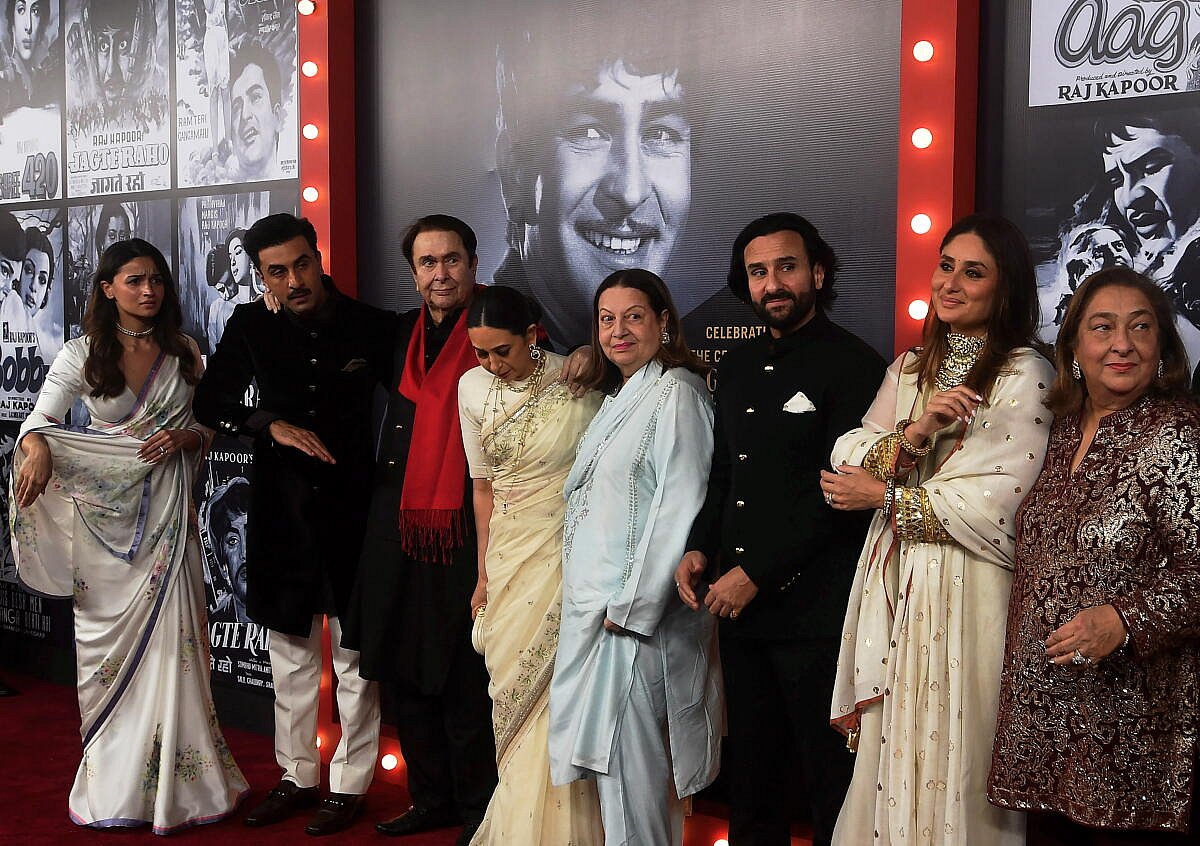 B-Town shows up to celebrate 'Showman of Bollywood': Glimpse of Raj ...