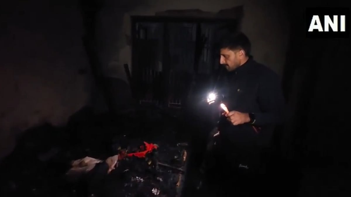 Six die of asphyxiation after fire erupts inside house in Jammu and ...