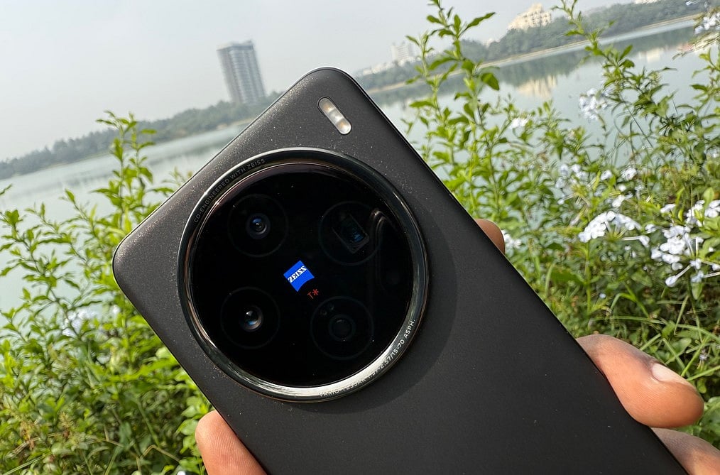 Vivo X200 5G review: Top-class premium phone with amazing camera