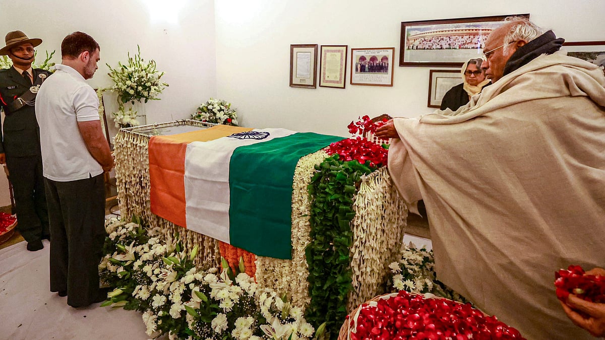 RIP Manmohan Singh: Political bigwigs pay tribute to former PM