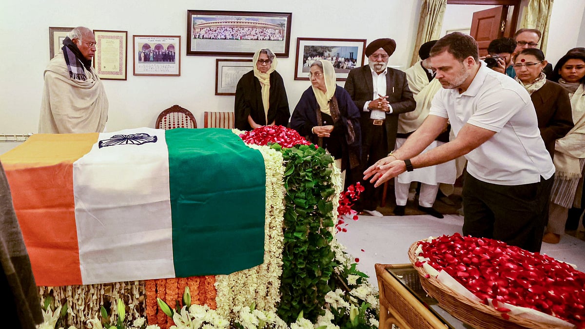 RIP Manmohan Singh: Political bigwigs pay tribute to former PM