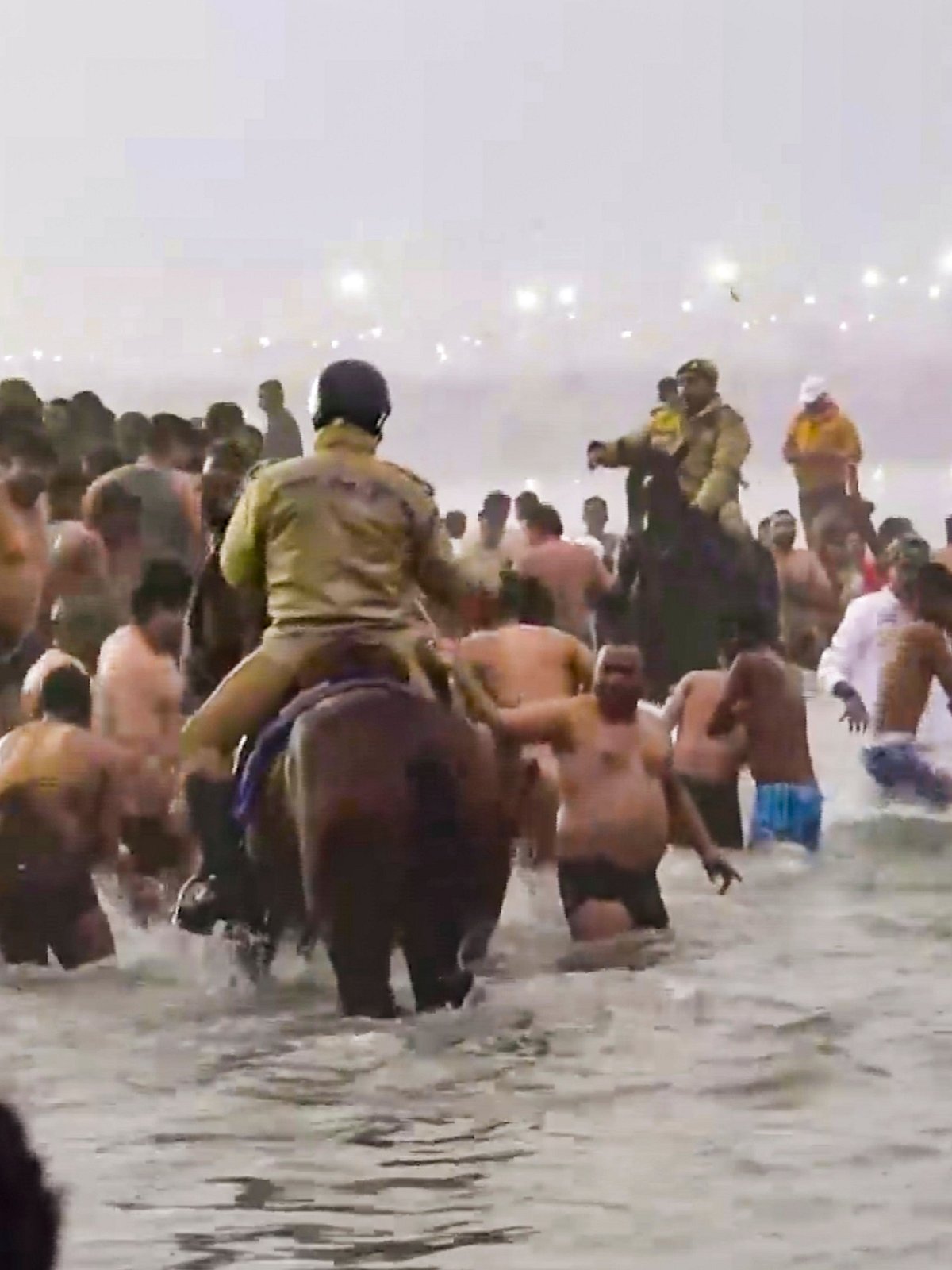 Maha Kumbh 2025: Devotees take ‘Amrit Snan’ on Makar Sankranti