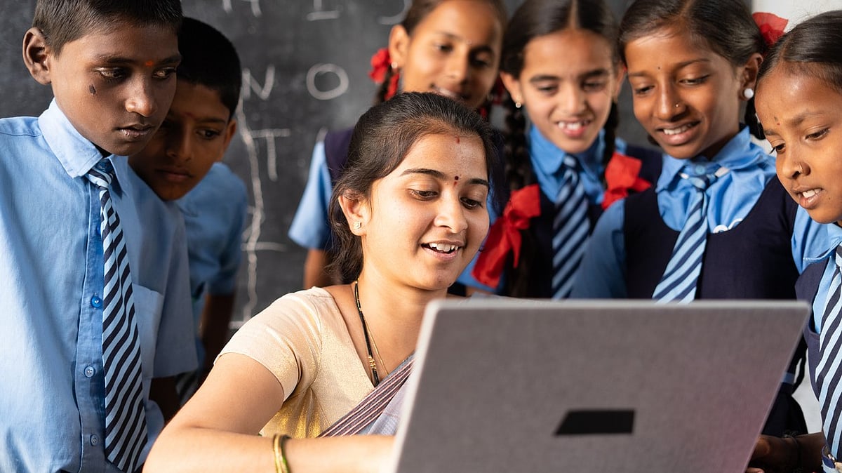 Schools in Varanasi's urban areas to hold online classes for students ...