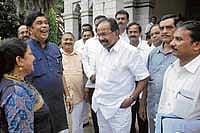 Veerappa Moily unveils agenda for Chikkaballapur constituency