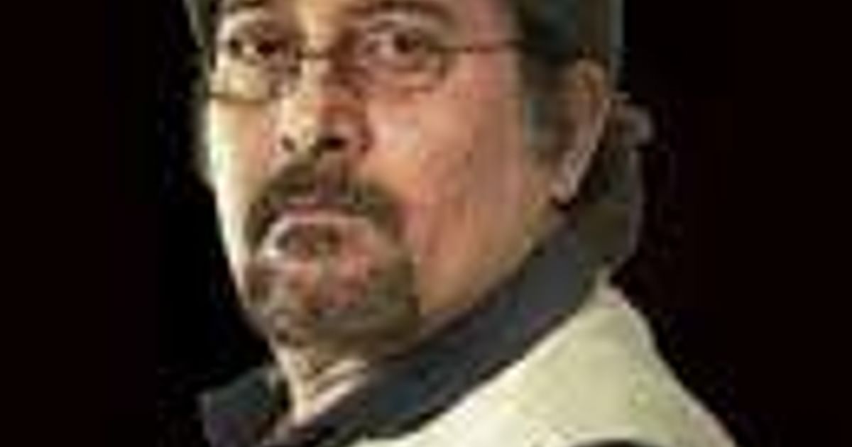 Injecting realism in Bollywood Injecting realism in Bollywood
