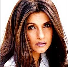 Akshay Kumar should get national award: Dimple Kapadia