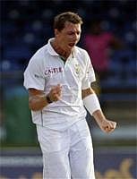 Super-charged Steyn leads South Africa to victory