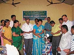 Hanging bridge across Tunga river