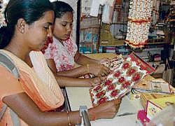 Rakhis bring cheer to jail inmates