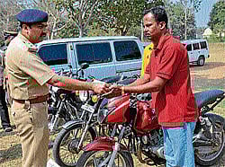 Overloading of passengers: 855 cases booked in three months