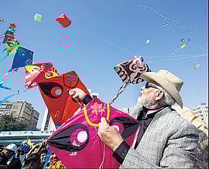 Narendra Modi does some kite flying