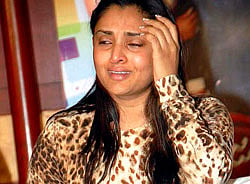 Emotional Ramya blames producer Ganesh