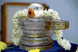 Meenakshi temple gets a new 'Linga'