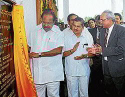 Moily vouches for redesigning syllabus