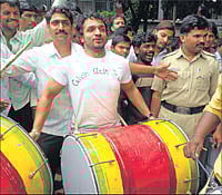 Reaching out to the fans