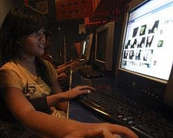 Kids who use excess Facebook get low marks in school