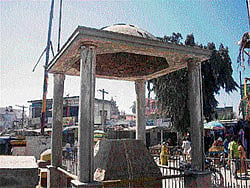 Mulbagal is cold to installation of DVG statue near KEB Circle
