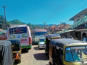 Kalasa main road yet to see concrete work