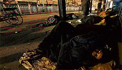 Homeless give cold shoulder to night shelters